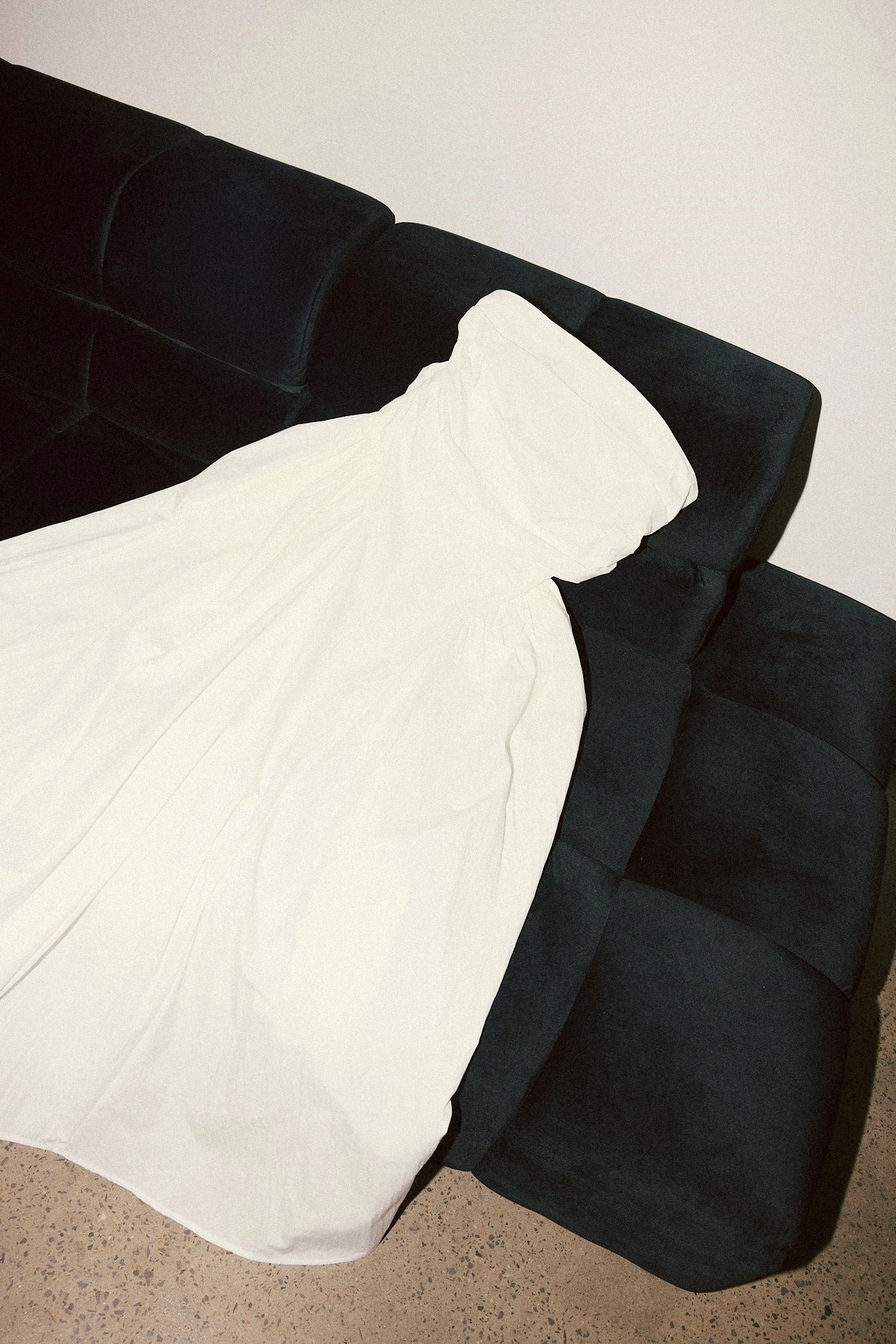 DRESSES – LE ELEMENT